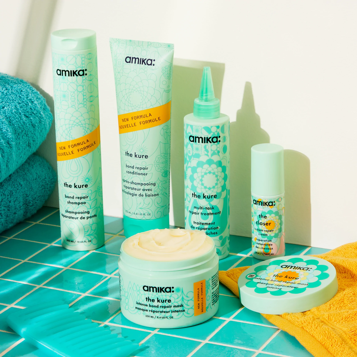 Amika Smooth Over Frizz-Fighting Hair Treatment | COBIA Beauty